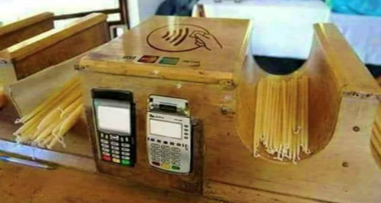 Το πρώτο POS σε παγκάρι εκκλησίας -Πού τοποθετήθηκε, έχει «κόφτη» στα 1 ...